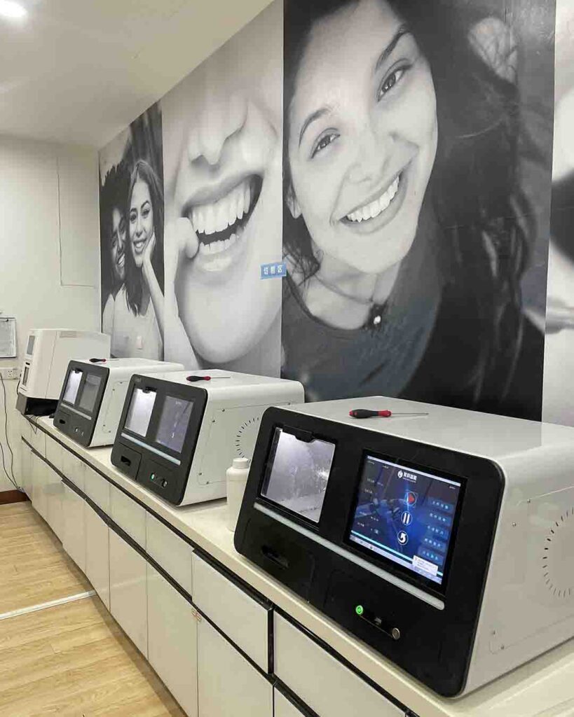 NEW CAD VENEERS - Bright Dental Lab